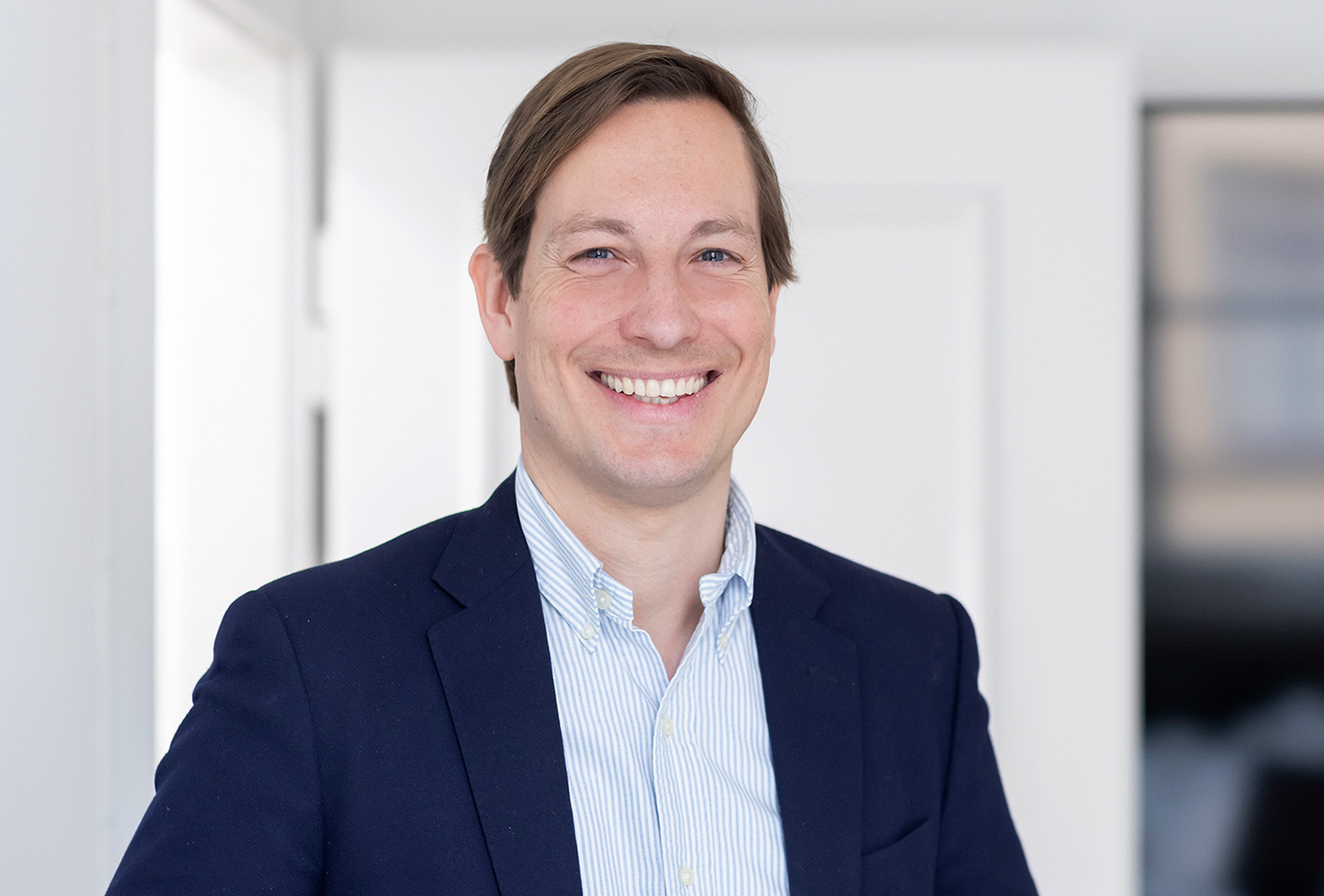 Our Team | Dr. Nicholas Hanser | M&A | Corporate Finance